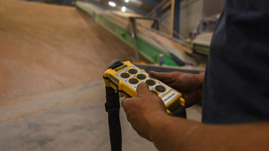 ML Store Loader • CGRAIN TECHNOLOGY